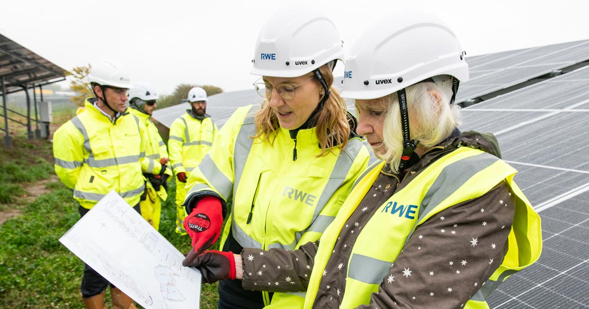 RWE expands its solar footprint in the UK and launches an industry ...